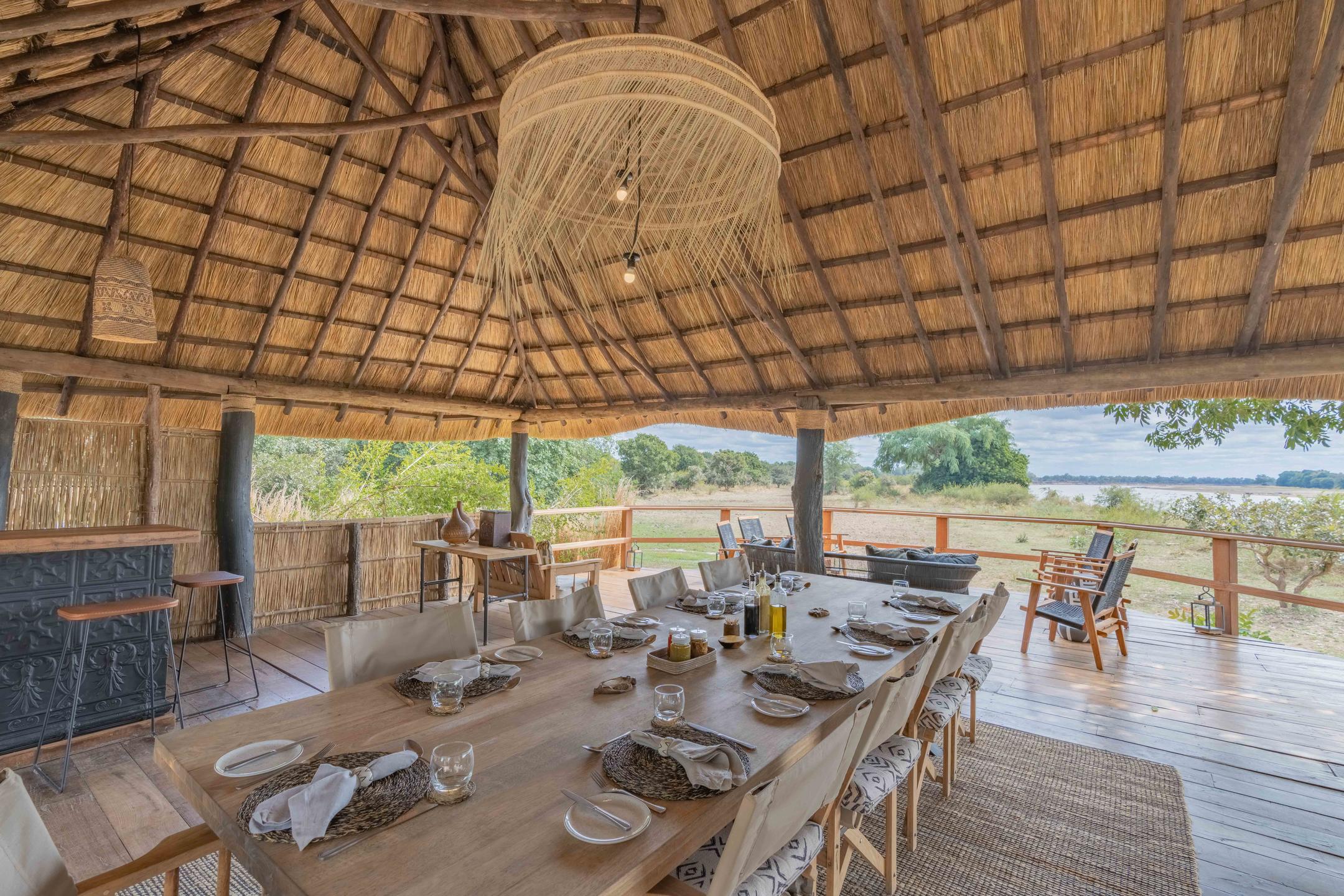 Kakuli - Coral Tree - Zambia Family Safaris