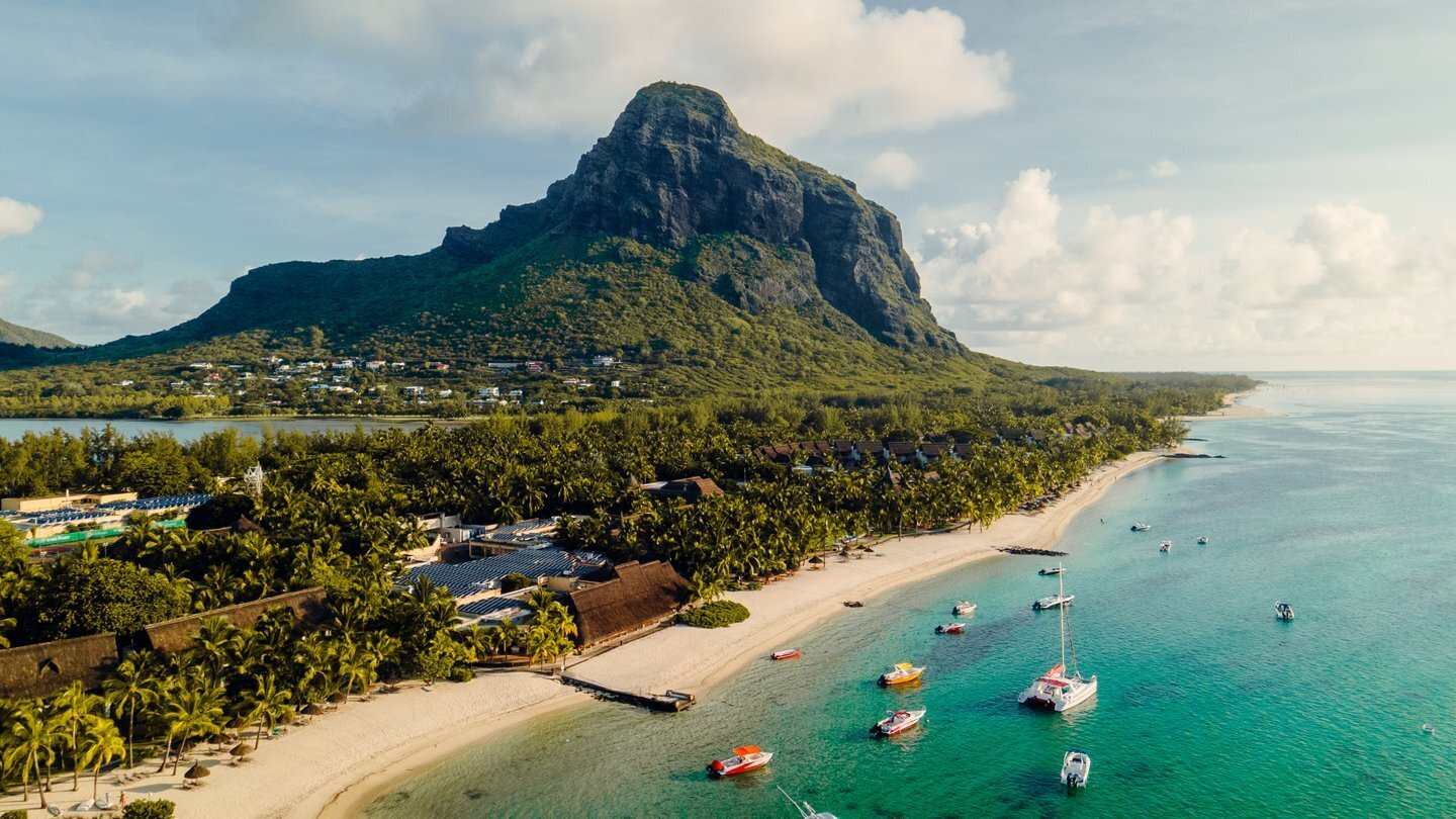 The Best Time To Travel to Mauritius | Coral Tree - Unique Family Safaris